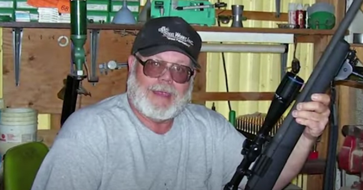 5 things to Know about Craig Robertson, Man Shot in FBI Raid over ...